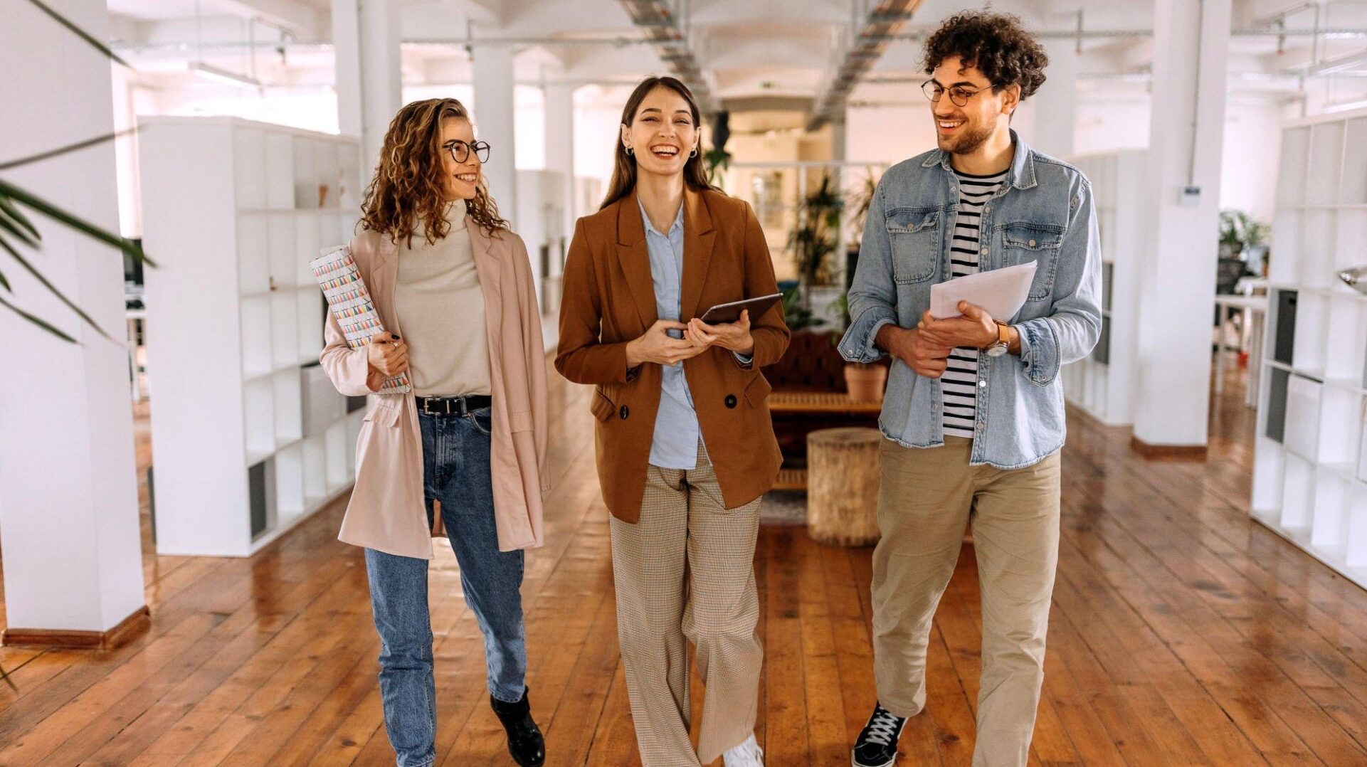 Global Learning in Action: The Transformative Benefits of Internships Abroad | Authentica